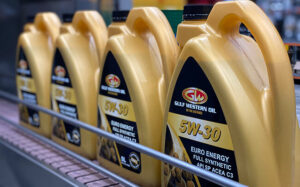 Choosing The Right Engine Oil - Synthetic vs Mineral - Gulf Western Oil
